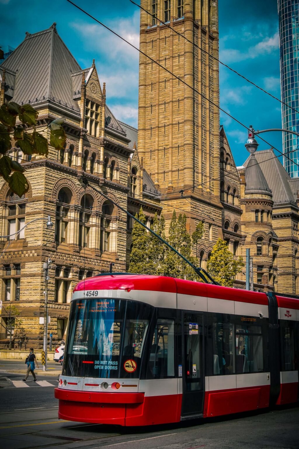 How to use public transportation in Toronto and GTA?: The most useful guide